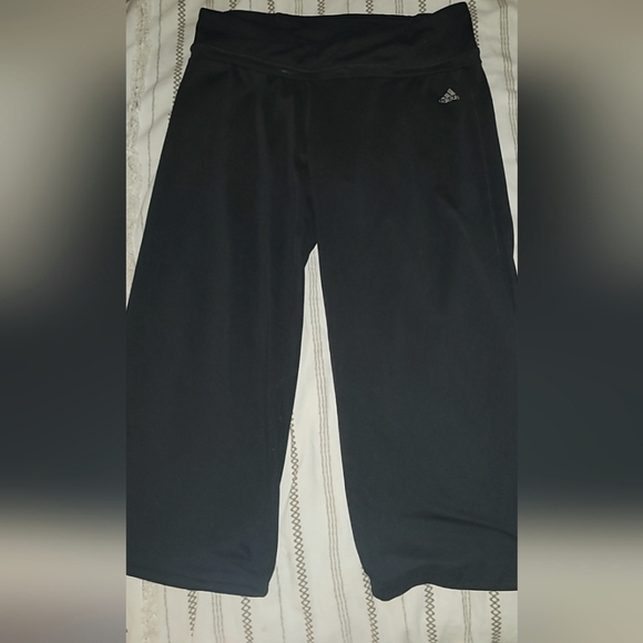 adidas | Pants & Jumpsuits | Adidas Capri Athletic Pants | Poshmark